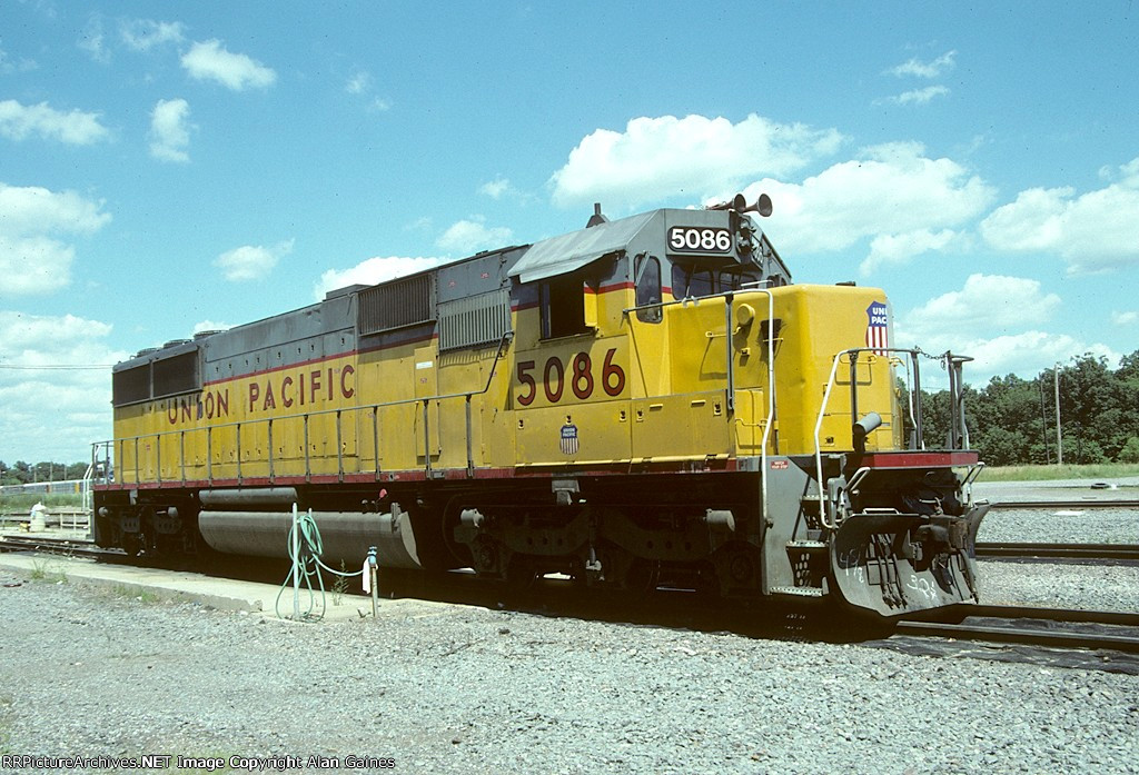 UP SD50 5086